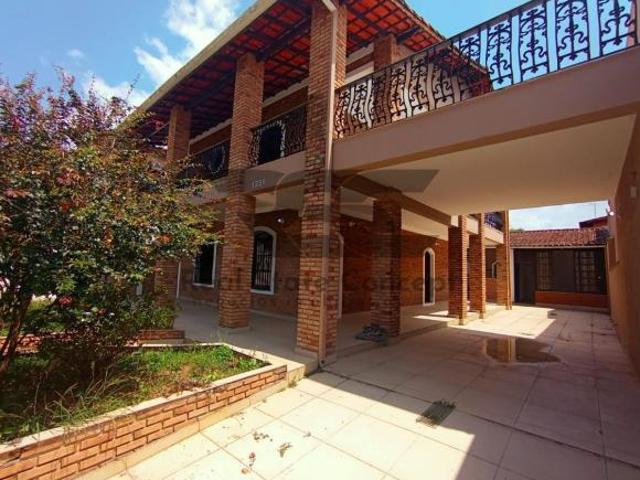 Casa à venda em Caraguatatuba SP, bairro Indaiá: 3 quartos, 1 suíte, 3 salas, 2 banheiros, 4 vagas