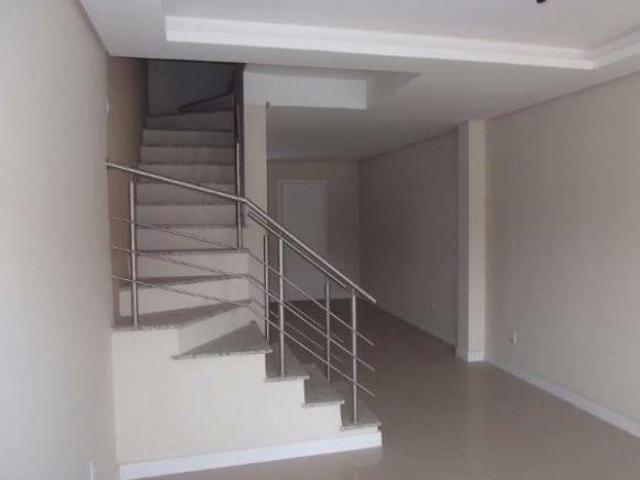 Casa à Venda em Carapicuiba