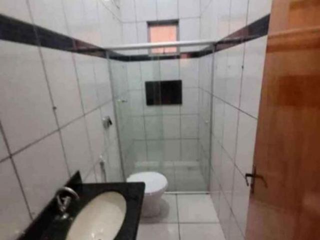 CASA A VENDA EM CARAPICUIBA
