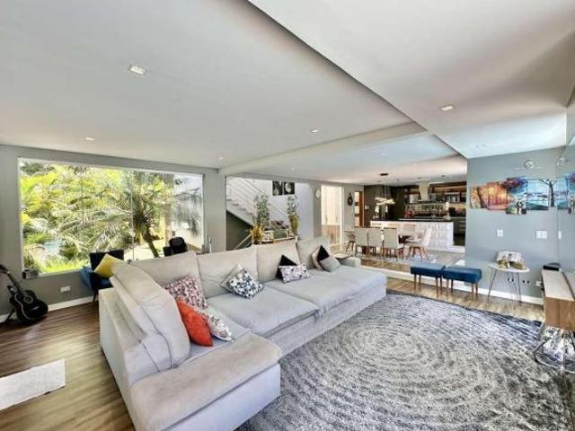 Casa à venda em Carapicuíba, Chácara Santa Lúcia, com 4 quartos, com 483.5 m², Fazendinha