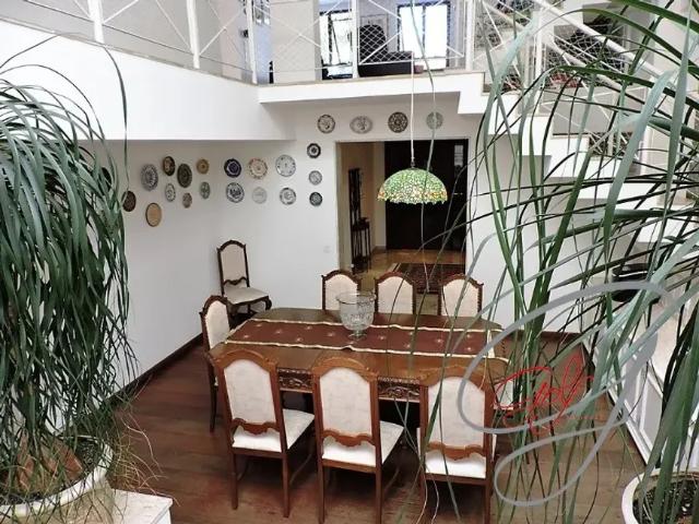 Casa a venda em Carapicuíba SP