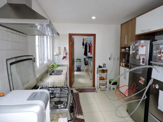 Casa a venda em Carapicuíba SP