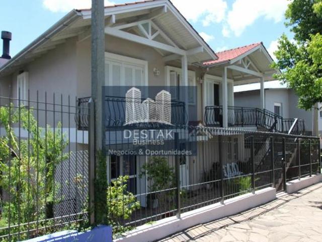 Casa à venda em Carlos Barbosa/RS