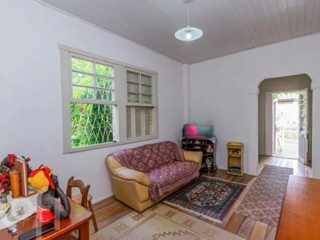 Casa à venda em Cascata com 104 m², 3 quartos, 2 vagas