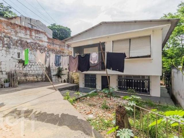 Casa à venda em Cascata com 160 m², 4 quartos, 1 suíte, 1 vaga