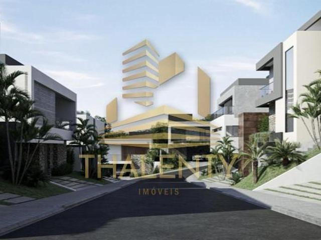 Casa à venda em Cascatinha