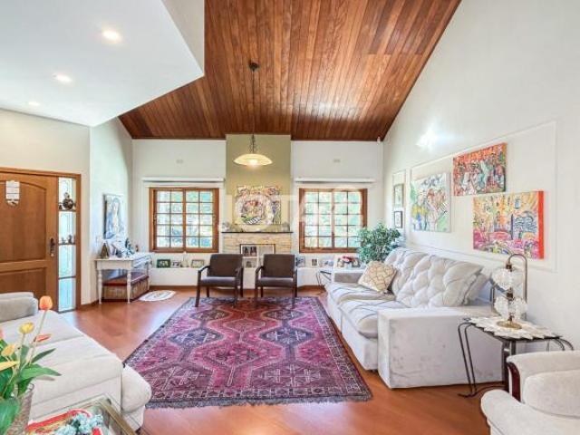 Casa à venda em Cascatinha