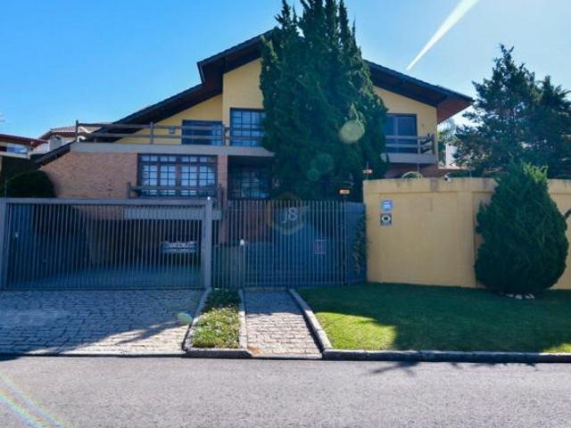 Casa à venda em Cascatinha