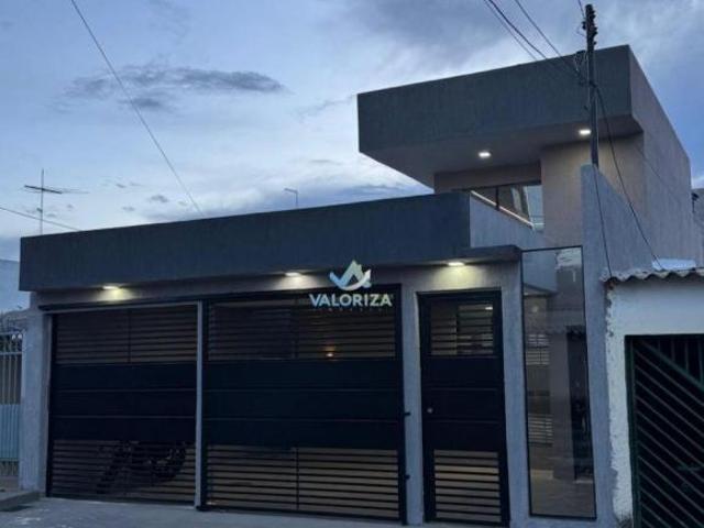 Casa a venda em Ceilândia Norte com 3 Quartos 1 Suíte Moderna Alto Padrão Toda na Laje