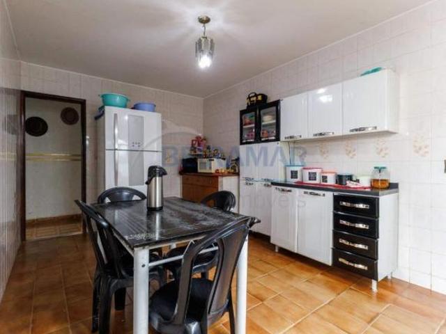 Casa à venda em Ceilândia Sul – 2 residências no mesmo lote, 3 quartos na frente + 2 quartos nos fun