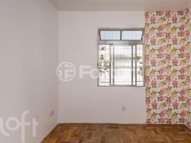 Casa à venda em Centro com 132 m², 4 quartos