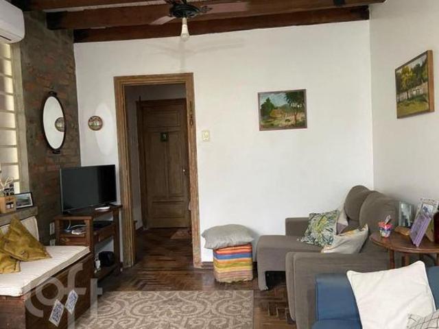 Casa à venda em Centro com 140 m², 4 quartos, 2 vagas