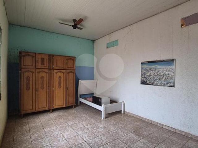 Casa à venda em Centro SP