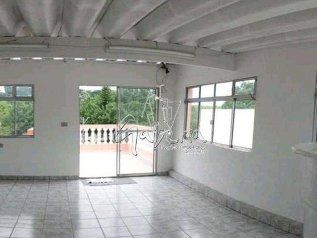 Casa sobrado à venda 3 quartos Cerâmica São Caetano