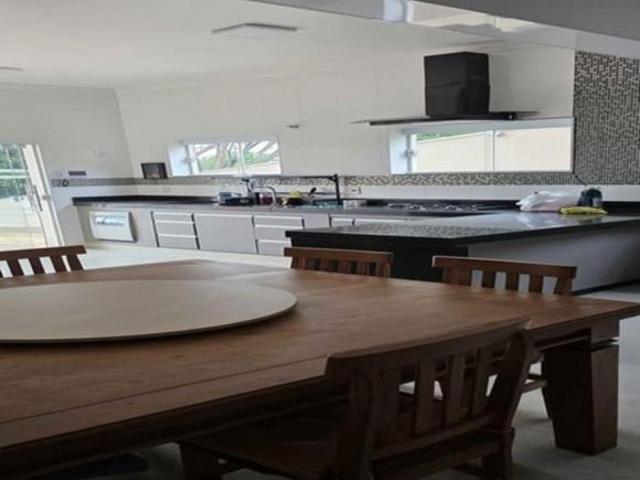 Casa à Venda em Cerquilho I 4 Quartos I 2 Suítes I 3 Vagas I Área de Lazer
