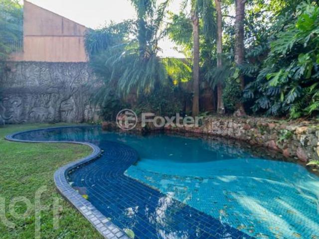 Casa à venda em Chácara das Pedras com 687 m², 5 quartos, 4 suítes, 5 vagas
