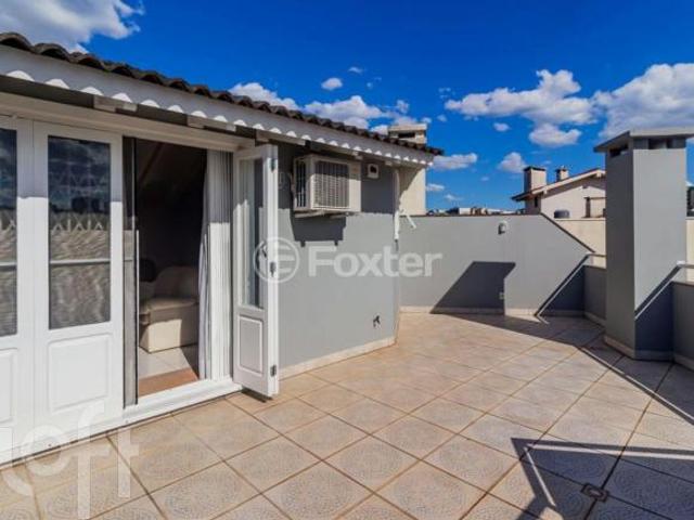 Casa à venda em Chácara das Pedras com 238 m², 3 quartos, 2 suítes, 3 vagas