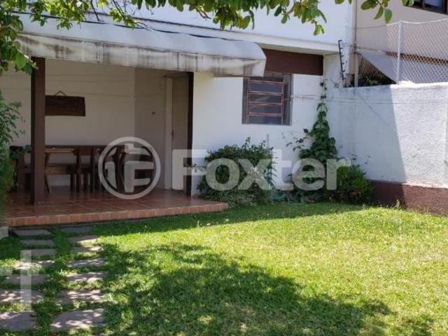 Casa à venda em Chácara das Pedras com 279 m², 4 quartos, 2 suítes, 4 vagas