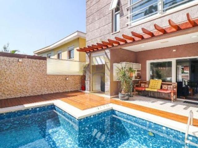 Casa a venda em Chácara Monte Alegre, com 175 m² Alto padrão!
