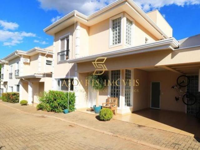 Casa à Venda em Chácara Primavera