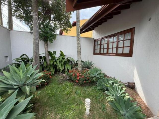 casa à venda em Chácaras Silvania
