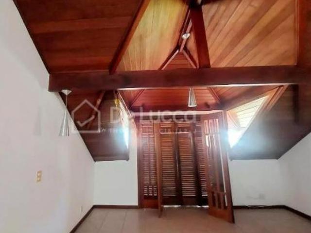 casa à venda em Chácaras Silvania