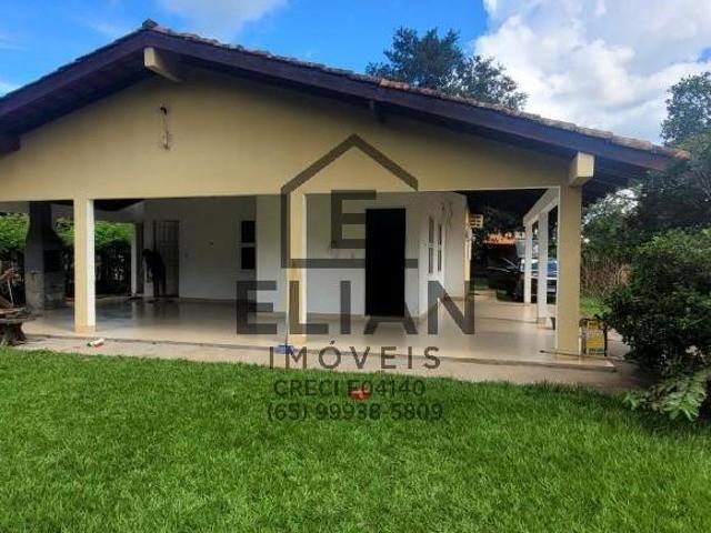Casa à venda em Chapada dos Guimarães MT: 2 quartos, 1 suíte, 2 salas, 3 banheiros, 8 vagas de garag