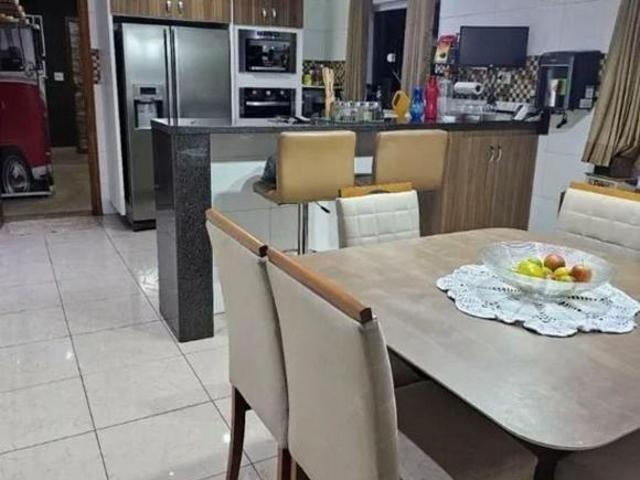 Casa à venda em Cidade Dutra com 280 m², 3 quartos, 1 suíte, 2 vagas