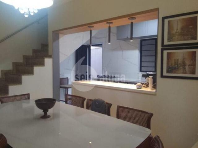 Casa à Venda em Cidade Jardim, Americana: 3 Quartos, 217m²