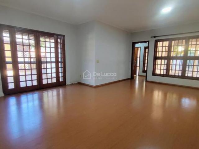 casa à venda em Cidade Universitária