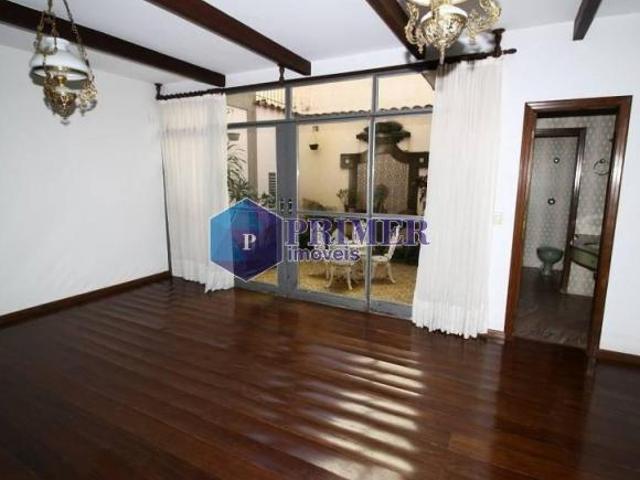 Casa à venda em Cruzeiro