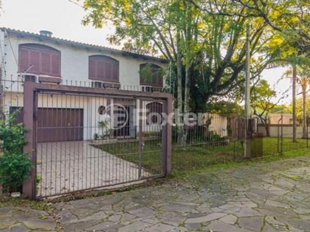 Casa à venda em Cristal com 1155 m², 3 quartos, 1 suíte, 2 vagas
