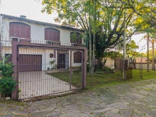 Casa à venda em Cristal com 1155 m², 3 quartos, 1 suíte, 2 vagas