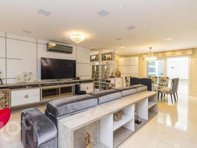 Casa à venda em Cristo Redentor com 554 m², 4 quartos, 4 suítes, 6 vagas
