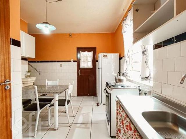 Casa à venda em Cristo Redentor com 126 m², 2 quartos, 1 suíte