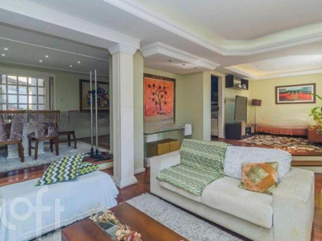 Casa à venda em Cristo Redentor com 289 m², 3 quartos, 1 suíte, 3 vagas