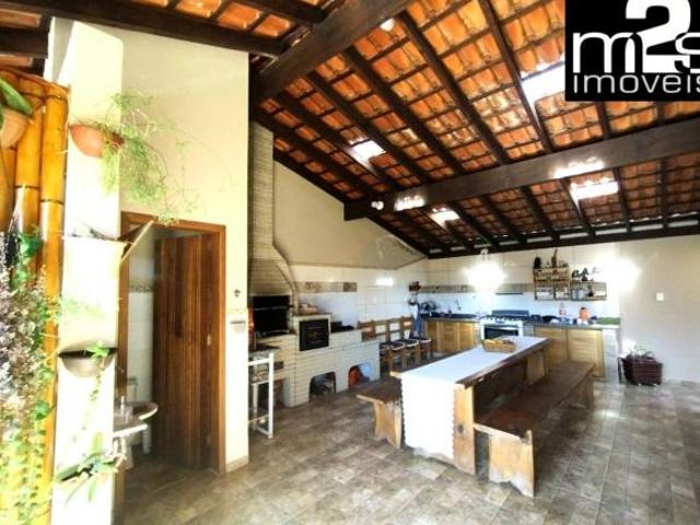 Casa à venda em Cunha SP, Bairro Represa do Arthur: 4 quartos, 2 suítes, 3 salas, 1 banheiro, área g
