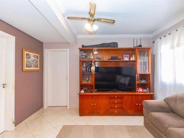 Casa à venda em Curitiba, Cajuru: confira essa oportunidade!