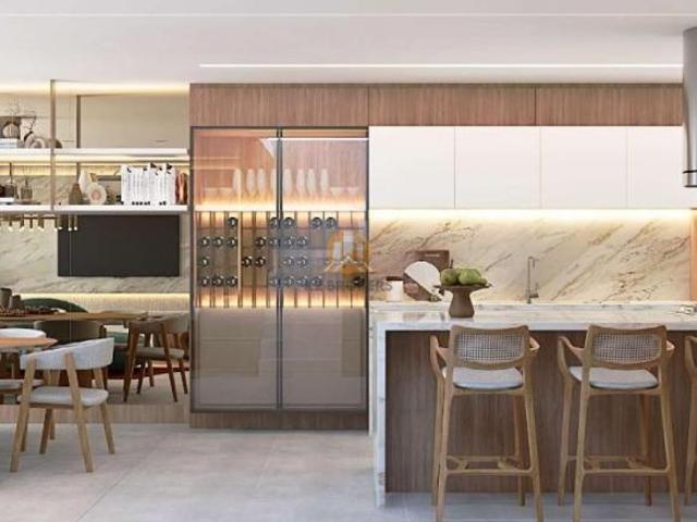 Casa à venda em Curitiba, CENTRO CÍVICO, com 3 quartos, 198,05m²