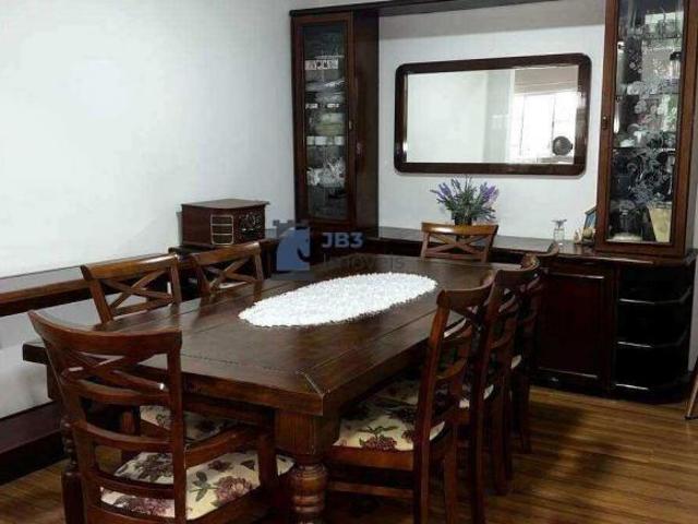 Casa à venda em Curitiba, Novo Mundo, com 2 quartos, 150m²