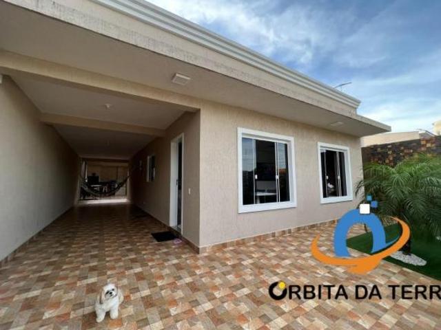 Casa à venda em Curitiba PR: 3 quartos, 1 suíte, 3 banheiros, 4 vagas de garagem, 140m² no Pinheirin