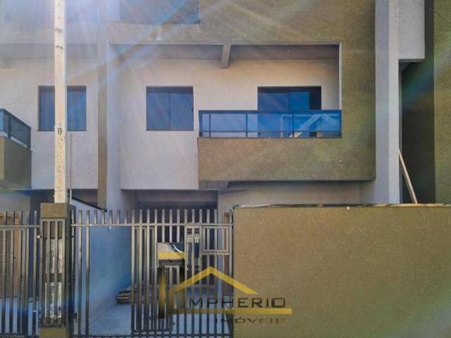 Casa à venda em Curitiba PR, bairro Sítio Cercado: 3 quartos, 1 sala, 2 banheiros, 1 vaga, 80m². Con