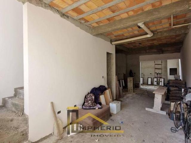 Casa à venda em Curitiba PR: Imóvel com 3 quartos, 1 sala, 2 banheiros, 1 vaga na Cidade Industrial