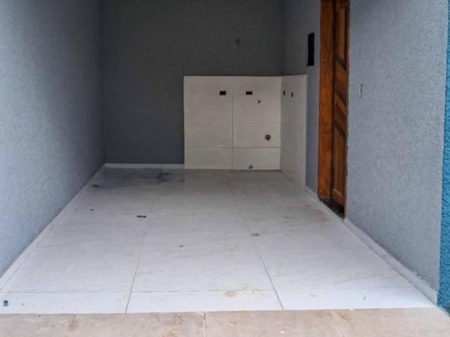 Casa à venda em Curitiba PR, no bairro Sítio Cercado! 3 quartos e 77m² de área!