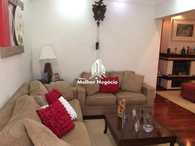 Casa à venda em Americana, Residencial Vale das Nogueiras, com 3 quartos, com 246 m²