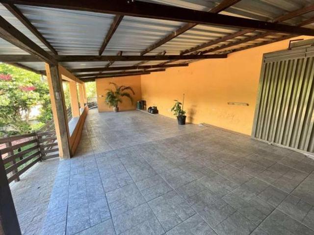 Casa à venda em Antônio Carlos, com 3 quartos, 100m²