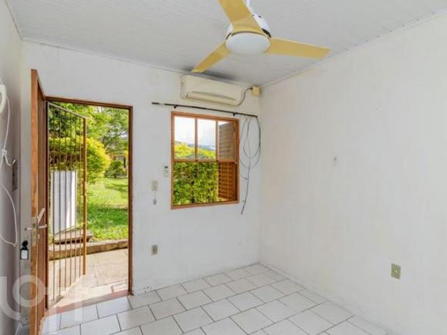 Casa à venda em Agronomia com 35 m², 2 quartos, 1 vaga