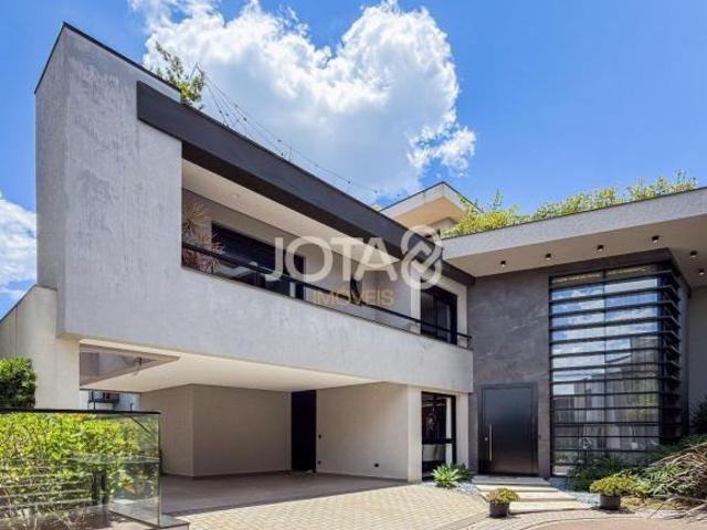 CASA MOBILIADA EM CONDOMINIO 4 SUITES EM LOCALIZAÇÃO ESPETACULAR