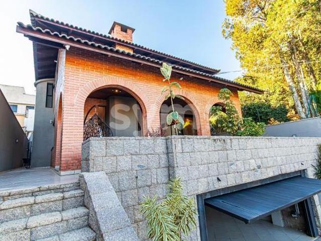Casa à venda em Ahú