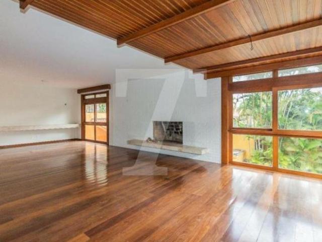 Casa à venda em Alto de Pinheiros